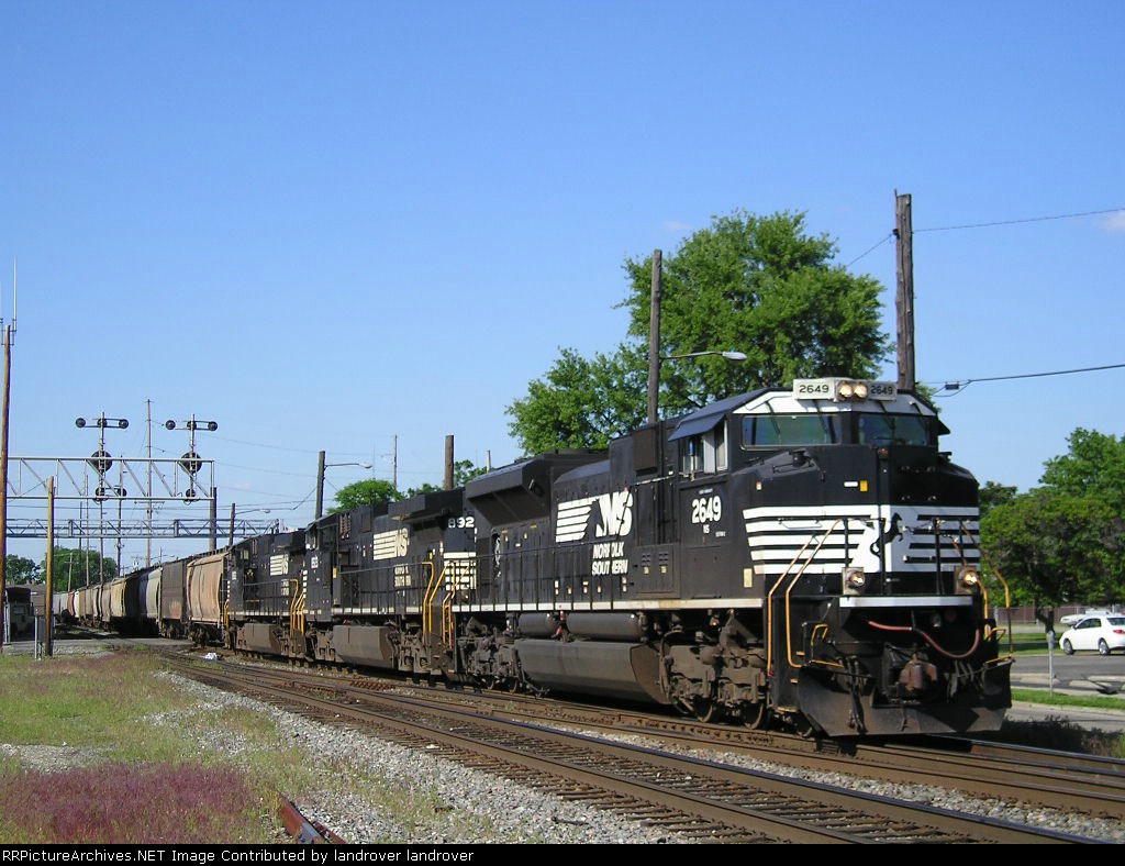 NS 2649 On NS 53 Q Eastbound